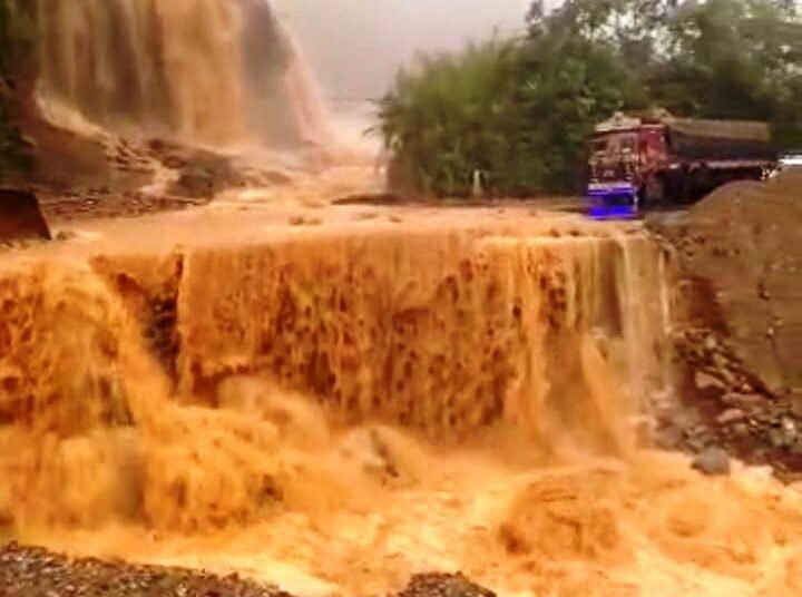 Heavy rains batter State, Pynursla clocks record | Highland Post